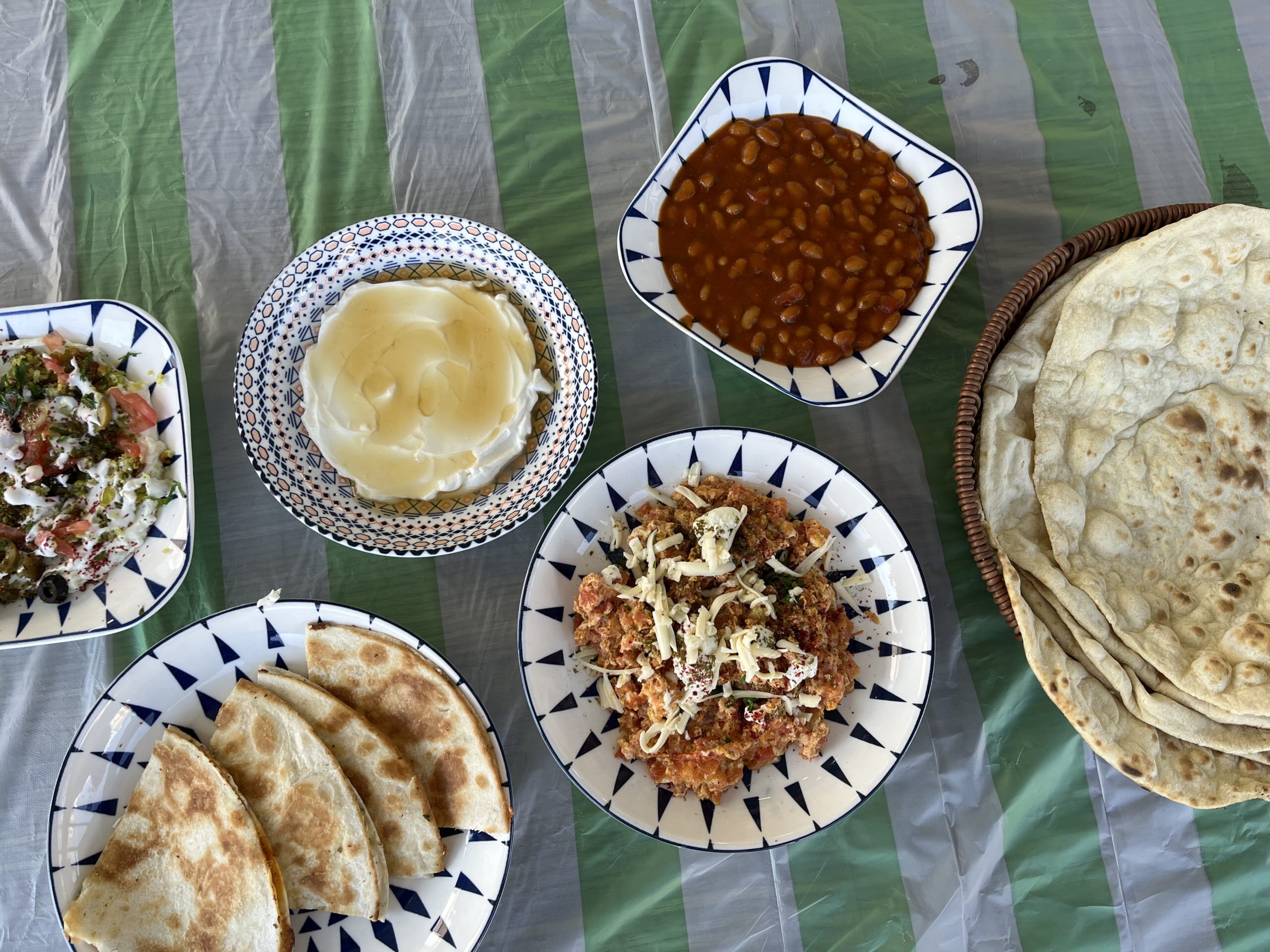 Best Arabic Breakfasts in Bahrain: 5 Spots You’ll Love - She Did It Solo